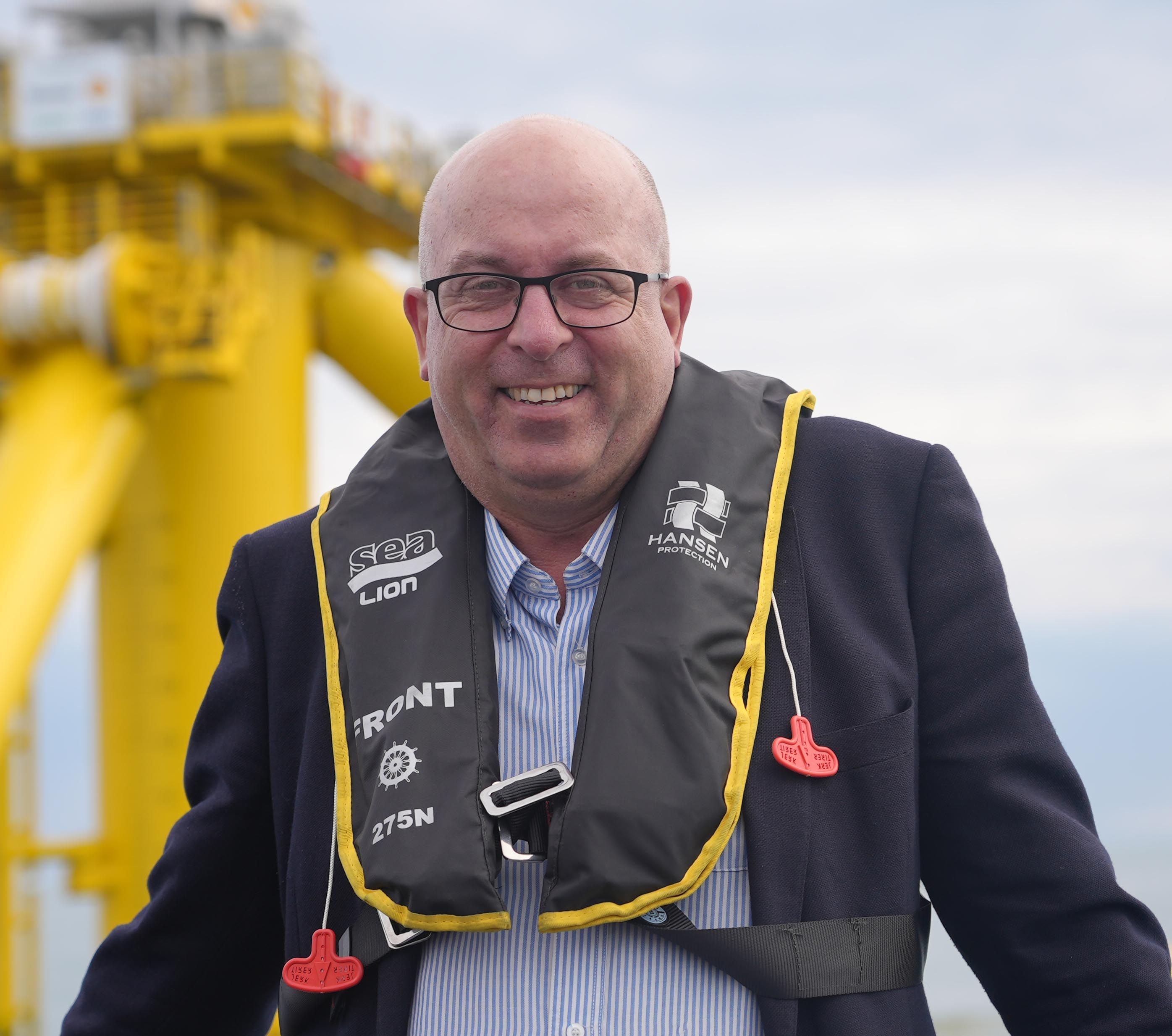 Aker Solutions plans to pilot world’s first subsea power distribution ...