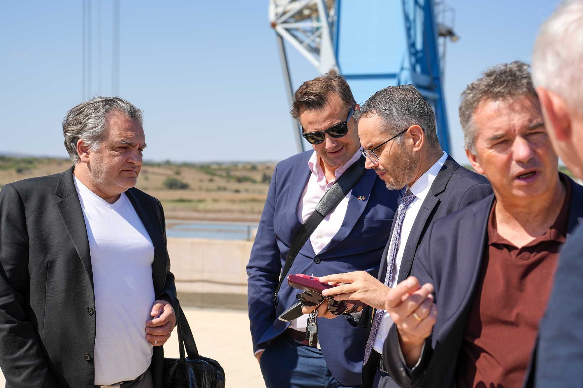 Aker Solutions plans to pilot world’s first subsea power distribution ...